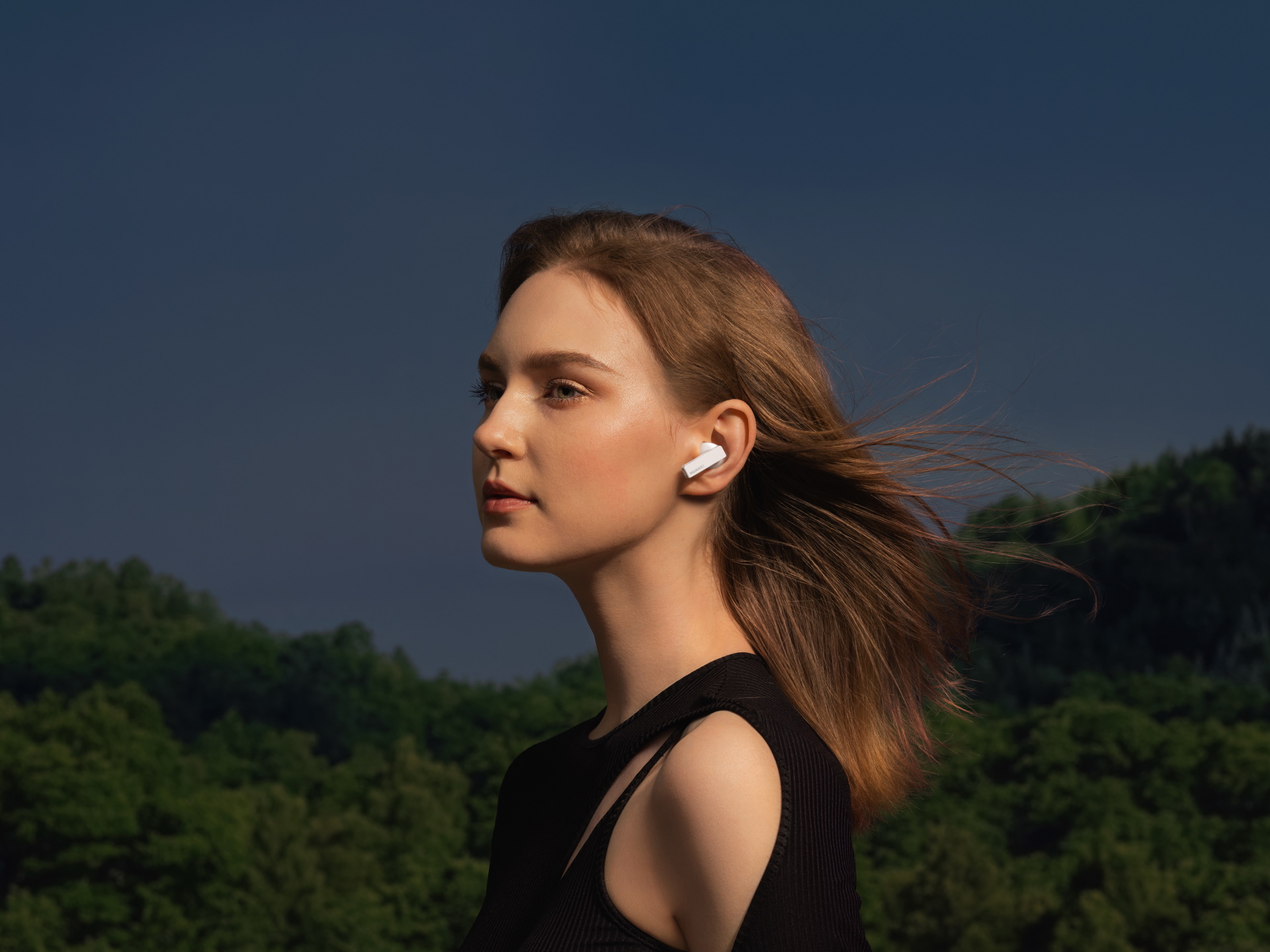 Huawei predstavil dvoje vrhunske slušalke z aktivnim dušenjem hrupa ...